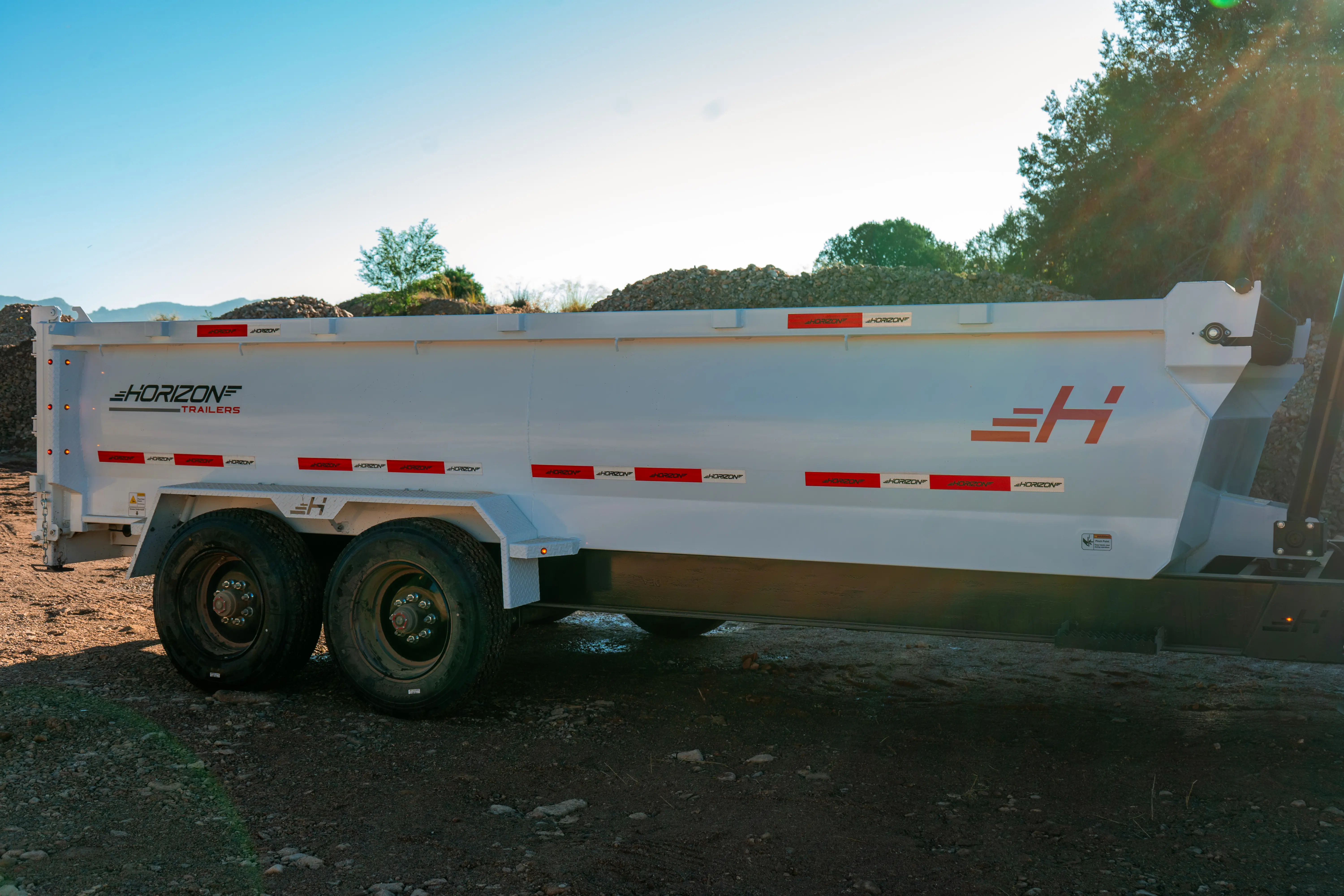 HZX 22.4K 83" GN Telescopic Dump Trailer | Horizon Trailers