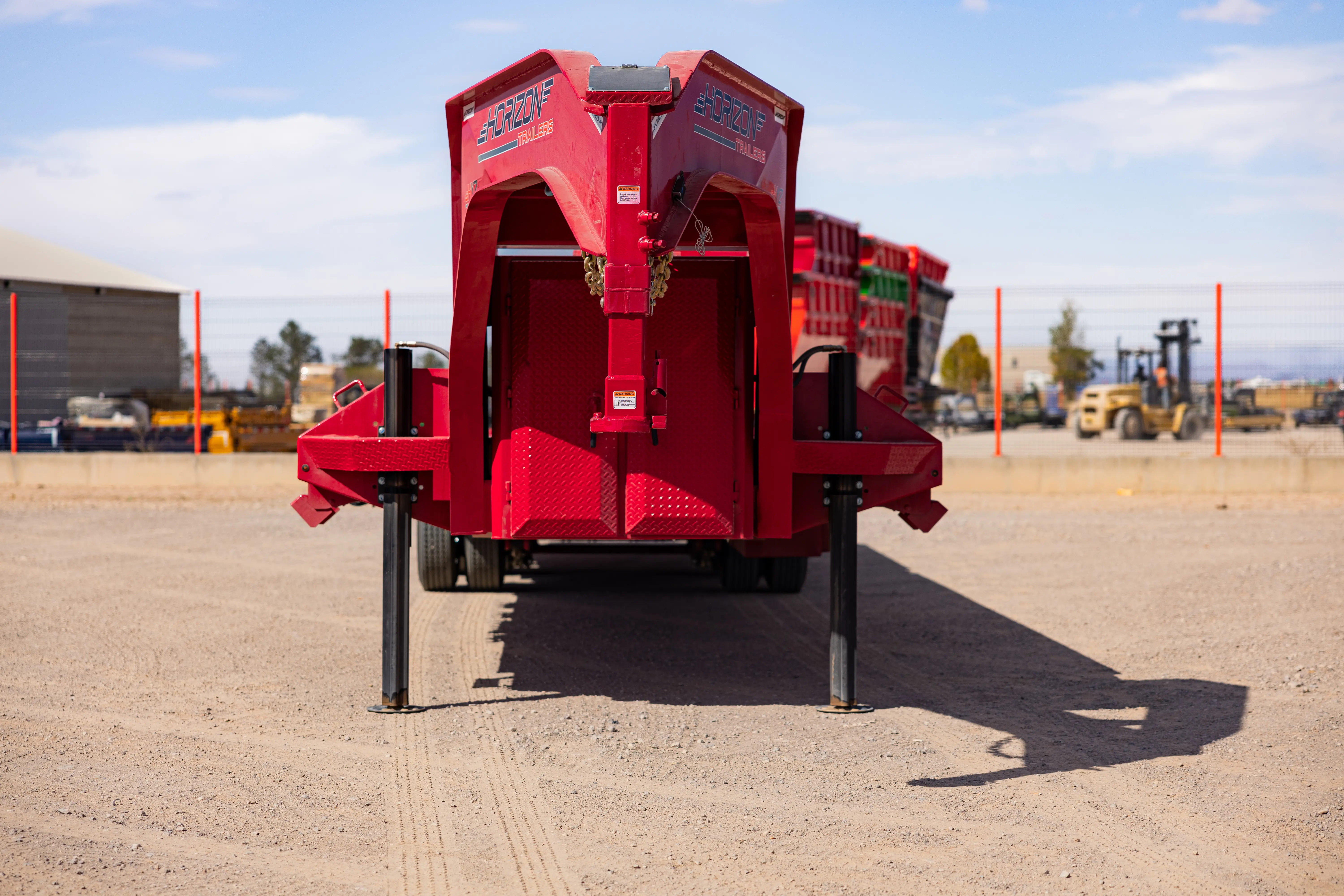 HYZ 40K 102" GN Flat Deck Hydraulic Dovetail Trailer | Horizon Trailers
