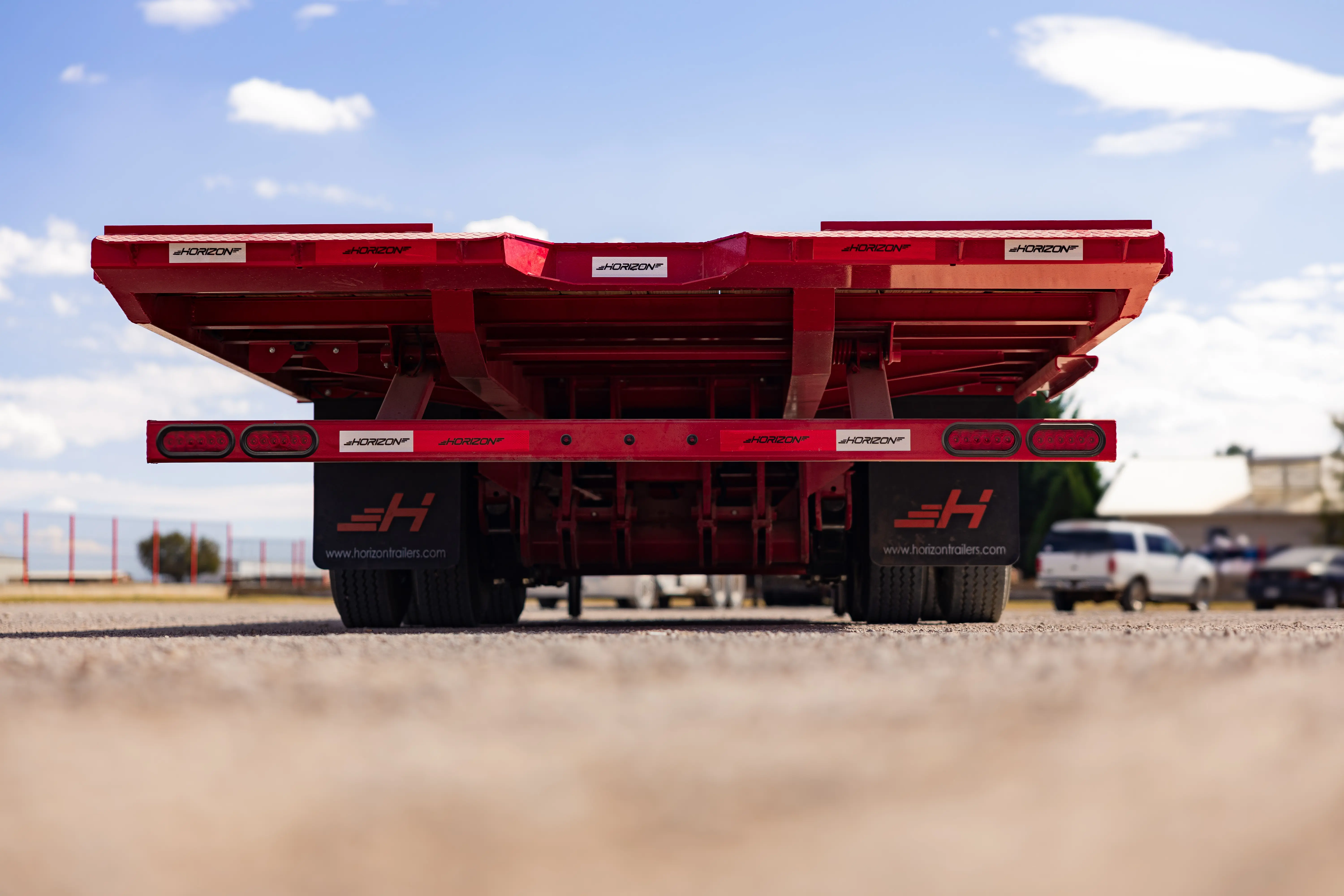 HYZ 40K 102" GN Flat Deck Hydraulic Dovetail Trailer | Horizon Trailers