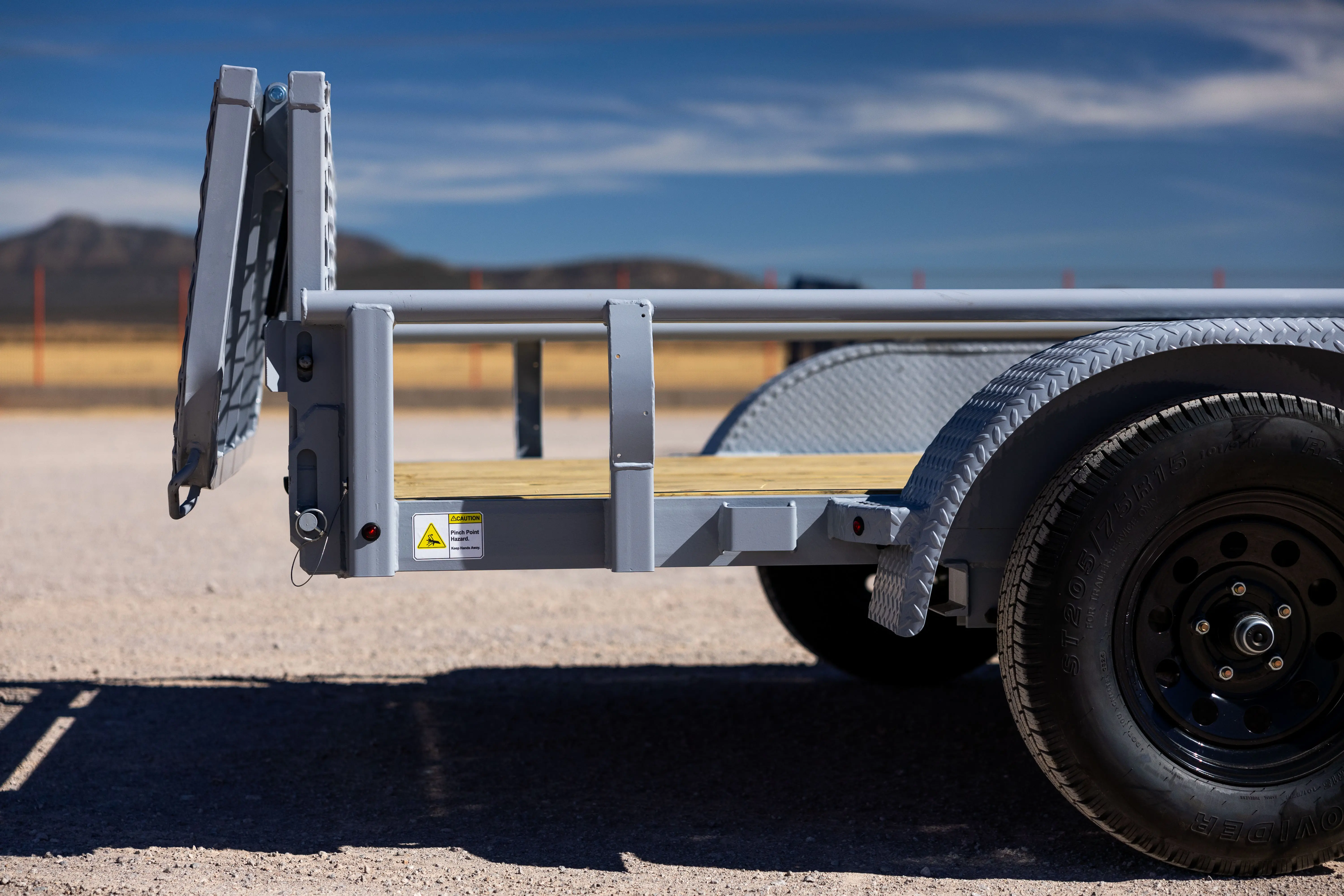 UTZ 7.6K BP Lightweight Utility Trailer | Horizon Trailers